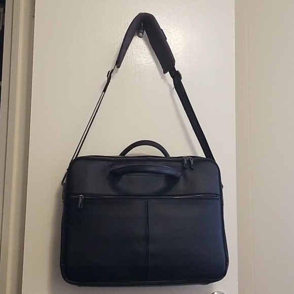 Dell | Bags | Dell Leather Briefcase Laptop Bag Like New | Poshmark
